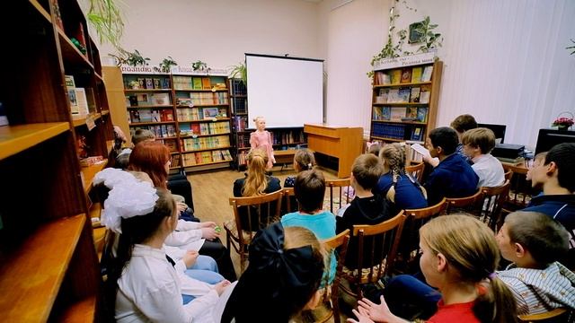 Читает Вика Зотенко "Про цветок".