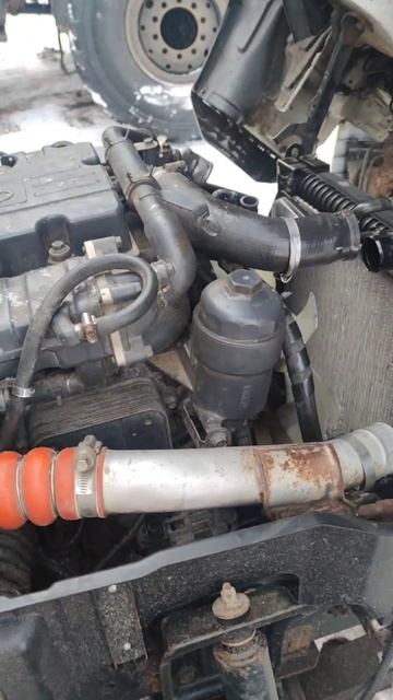 Hyundai HD78 вентилятором охлаждения пробило радиатор