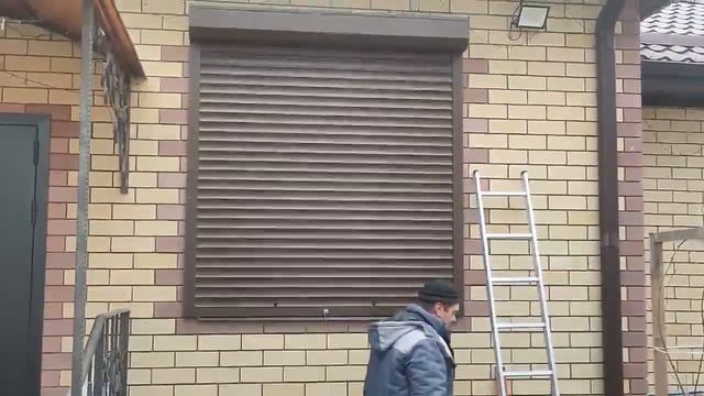 Роллета ручная на окна