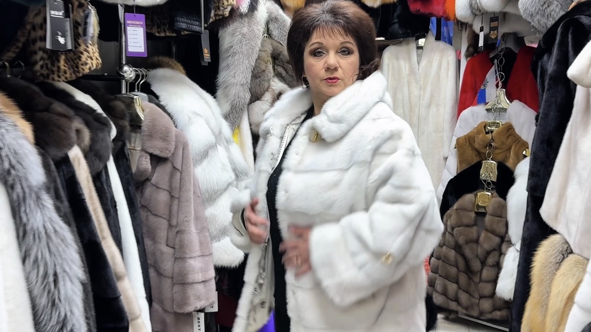 ТРАНСЛЯЦИЯ 🧥ОТ 40 тыс руб НОРКОВЫЕ ШУБЫ 🧥В МАГАЗИНЕ»МИР ШУБ У ЕЛЕНЫ» Садовод