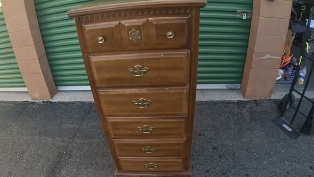 Дорогая куртка в мусоре. Как такое может быть_ Смотри до конца 👉 (Аукцион Контейнеров США Колорадо)