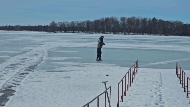 По тонкому льду