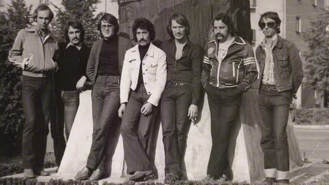 «Слова» - ВИА «Синяя птица» 1976, солист Сергей Дроздов