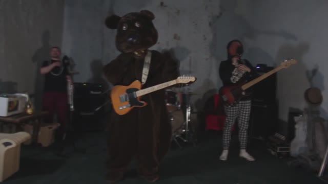 Группировка Свердловск - Счастье (official video)