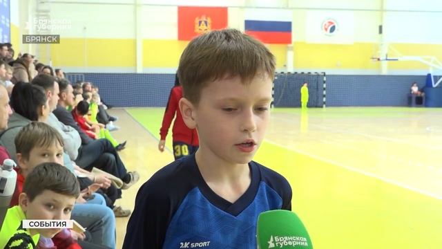 В Брянске прошел всероссийский фестиваль футбола «Кубок Триумфа»