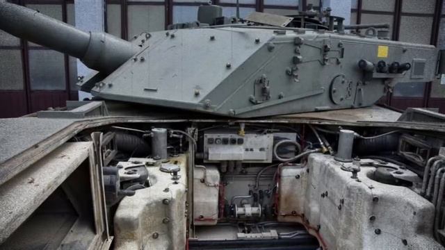 Италия строила свой танк сорок лет и вот что из этого вышло!