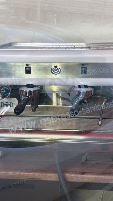 Кофемашина с мягкой системой заваривания установлена клиенту