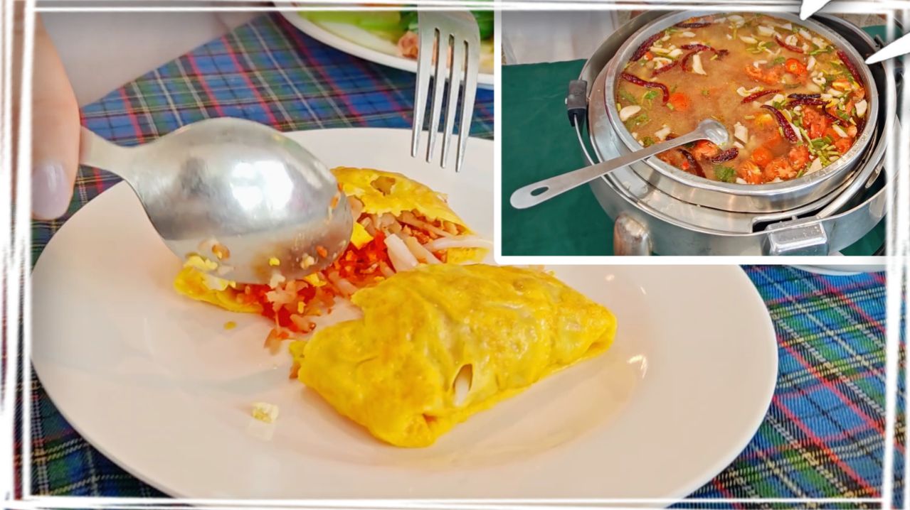 Бангкок, Тайланд. Знакомимся с тайской едой в ресторане. Чудо блинчик, чем он наполнен?