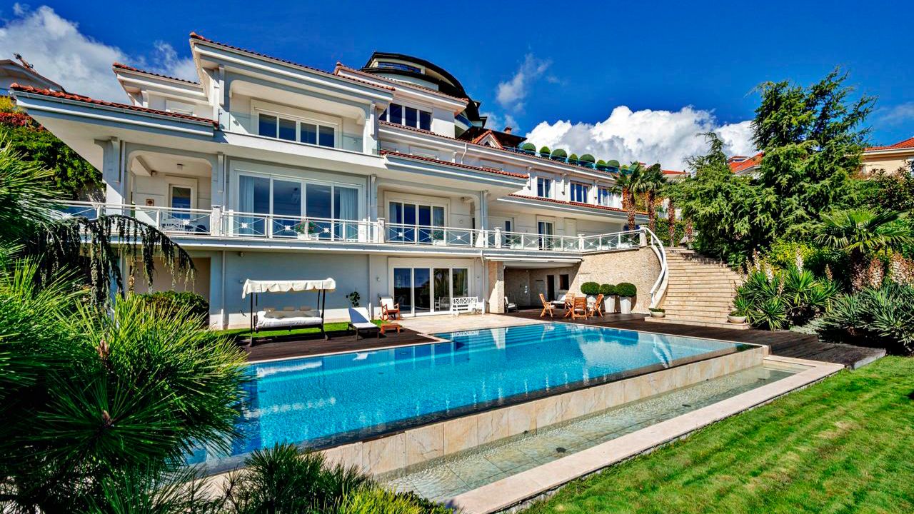 Обзор виллы на продажу в Ливадии