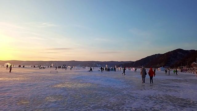 Впервые за 32 года походил по льду Байкала.