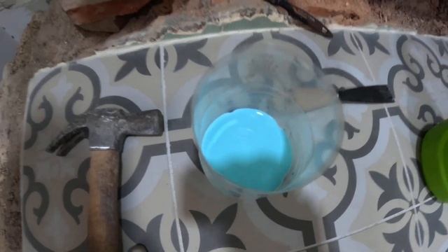 🔧 Подготовка стен под бойлер — цемент в деле!(Мы купили дом в Португалии)