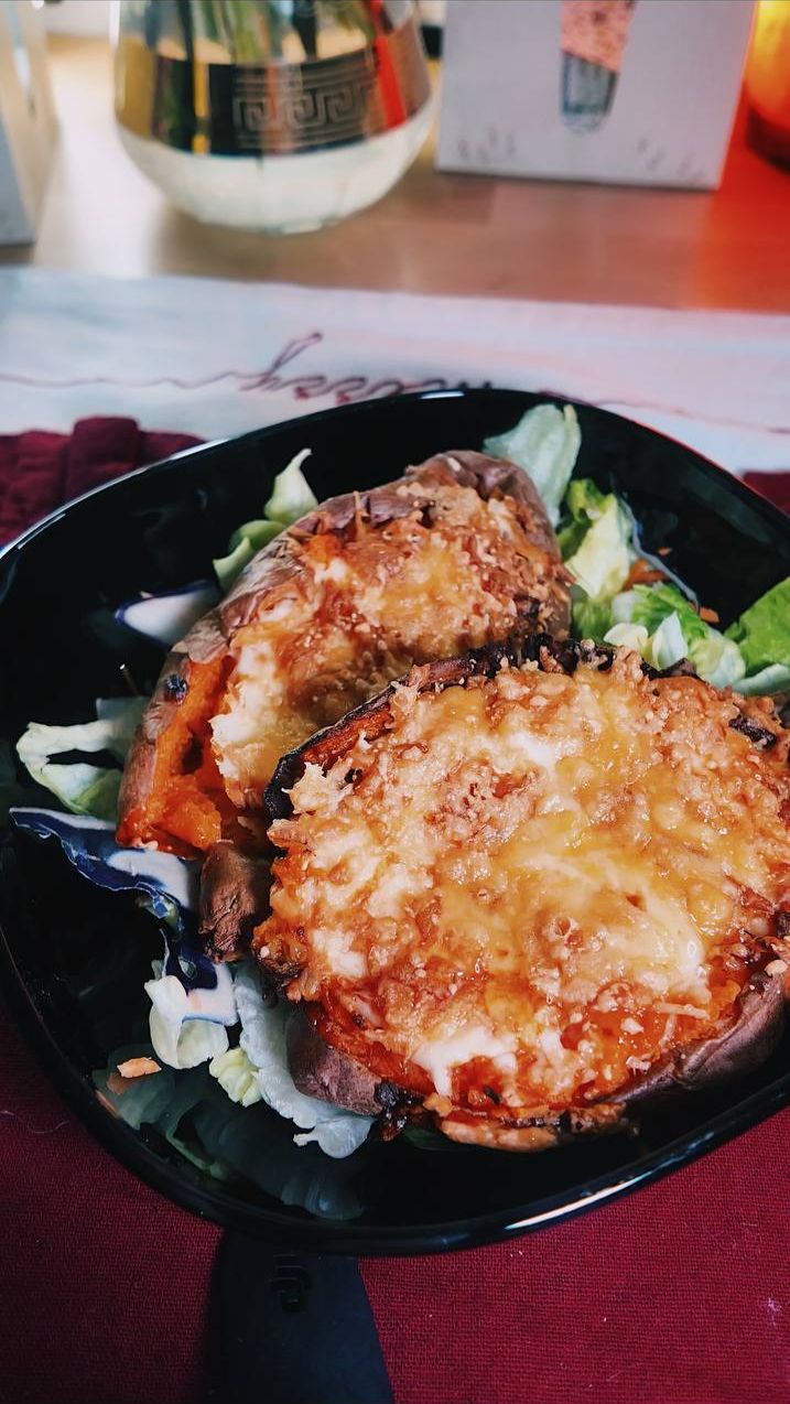 Сладкий картофель с мёдом, сливочным маслом и моцареллой в аэрогриле Demiand 🍠🧀