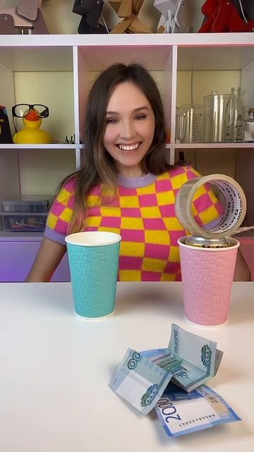 Спор. Переместить банку не касаясь её 😂 #спорим #физика