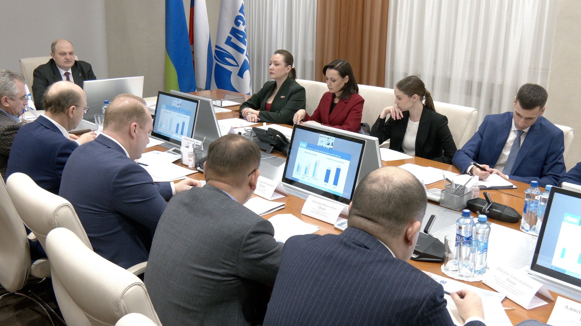 РАБОТА НА ПЕРСПЕКТИВУ