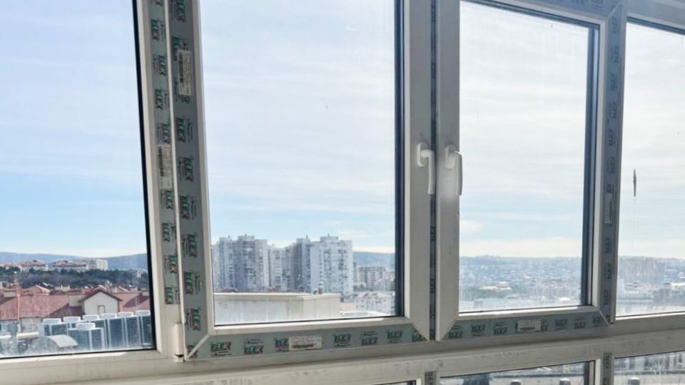 Цена квартиры в Геленджике 16,15 млн.р. Трёхкомнатная квартира в ЖК "Акварель" на пер.Больничном