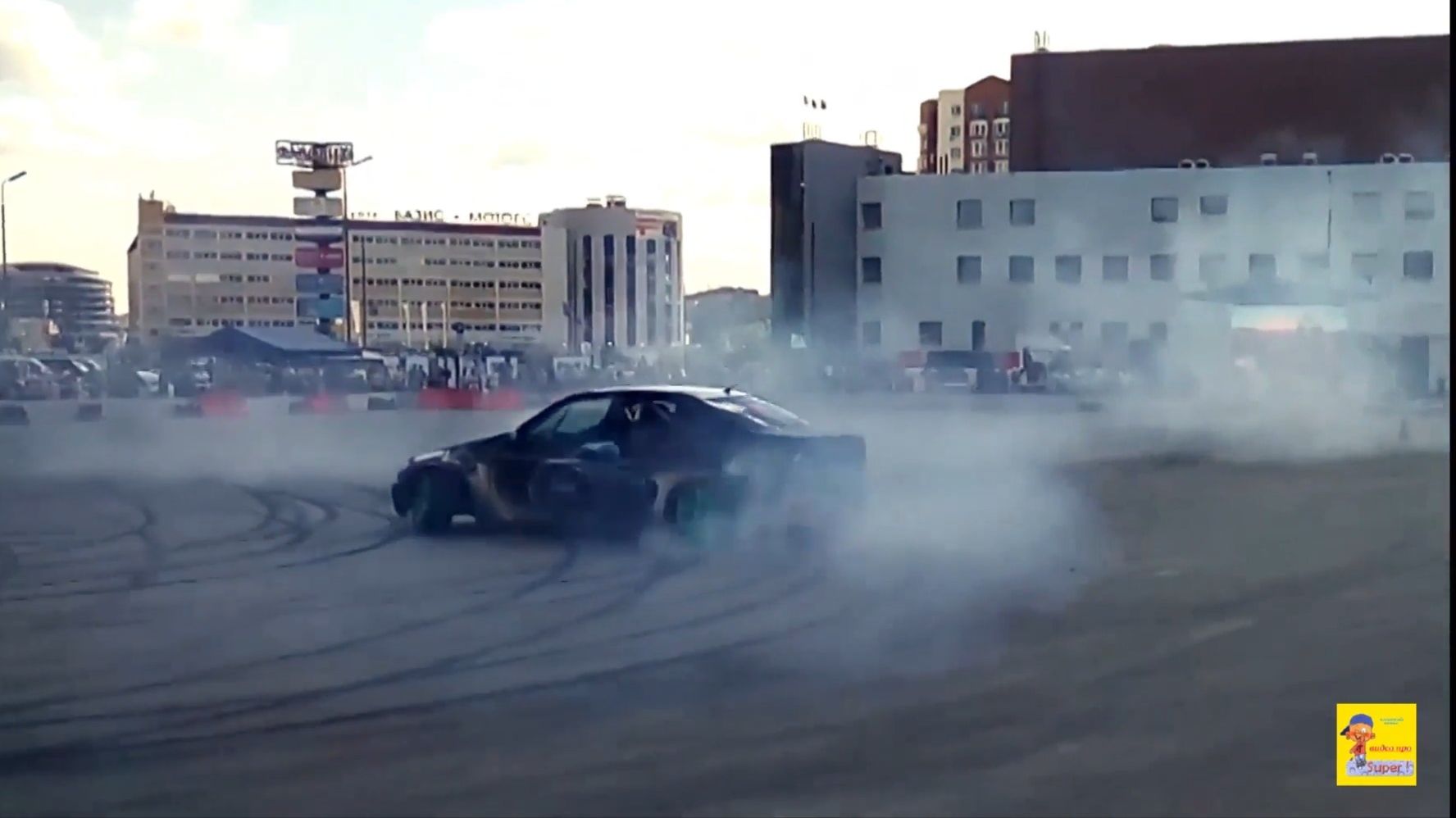 Супер дрифт на автомобилях