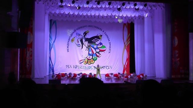 ВЫшел винтик погулять танец