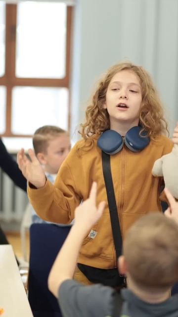 В начальной школе мы отметили 31 феврамарта (да-да, именно так!)