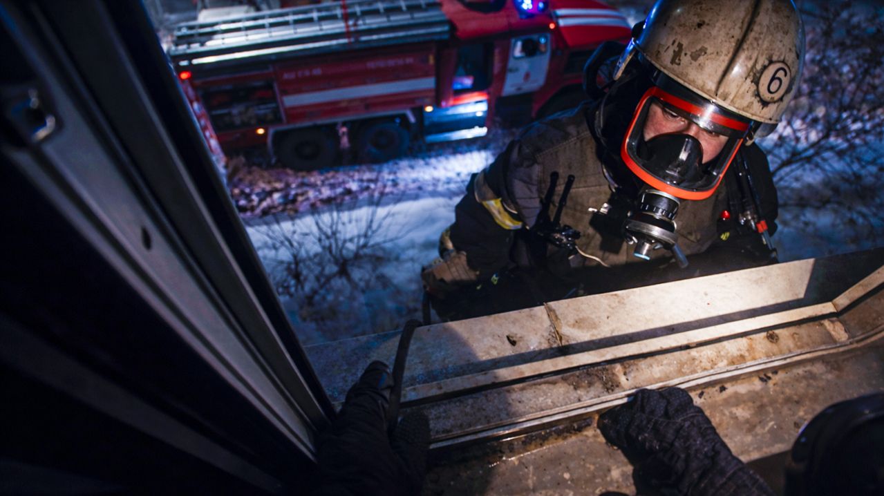 ПОЖАР В КВАРТИРЕ ИЗ-ЗА ЗАРЯДКИ