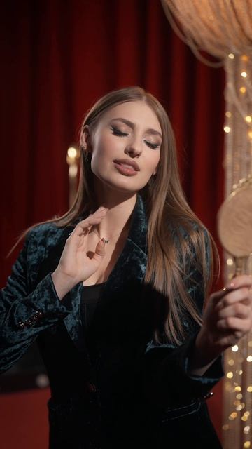 Елизавета Долженкова - Изумрудные глаза (При поддержке ПФКИ)