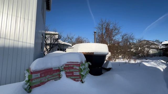 2026-03-08 Зимняя стройка и кучи снега