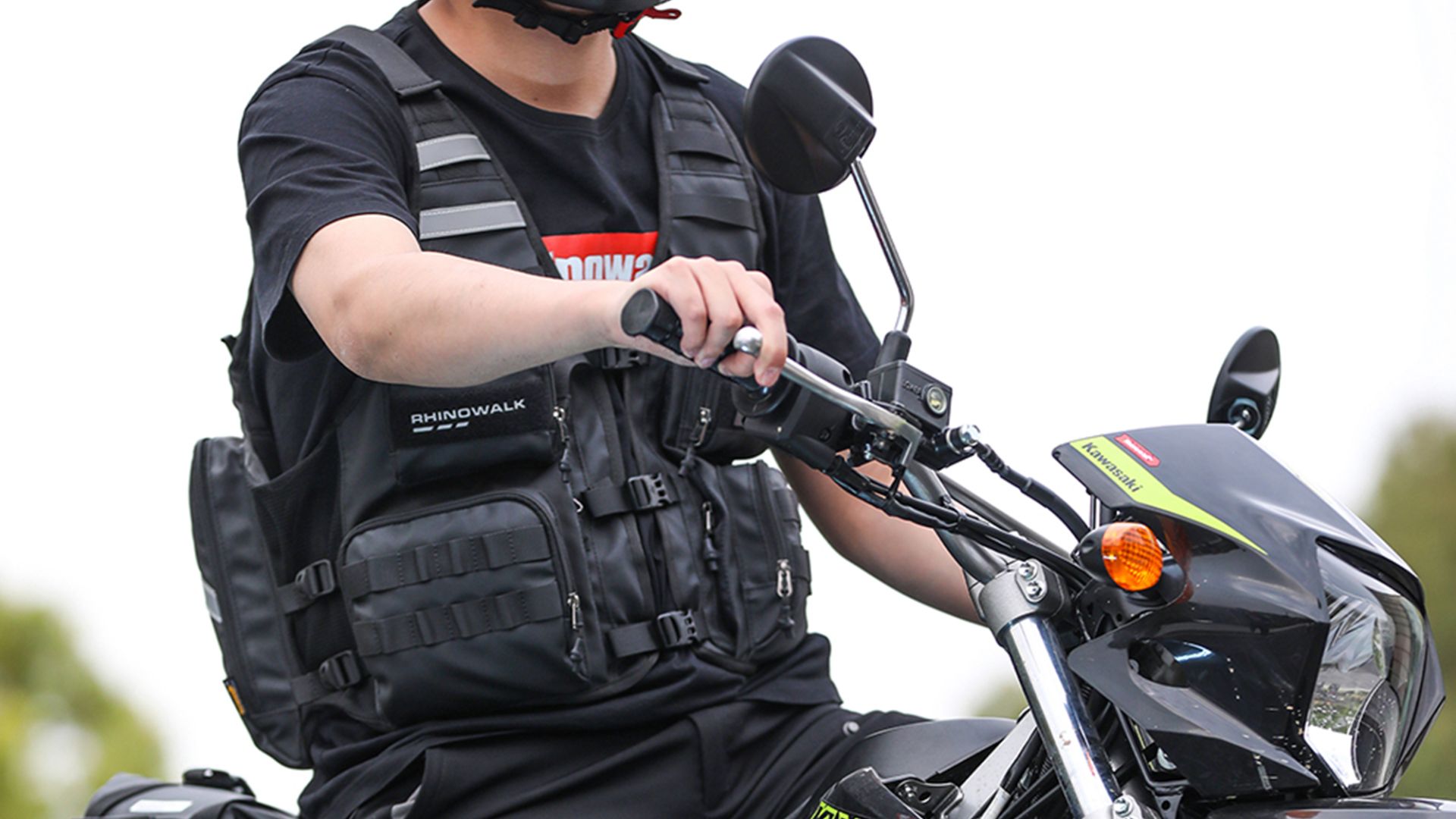 RhinoWalk M1012BK Мотожилет с отделением под гидратор