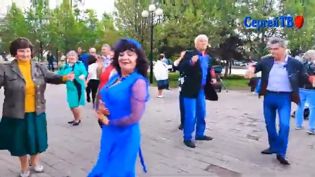 Прости, что не любила......