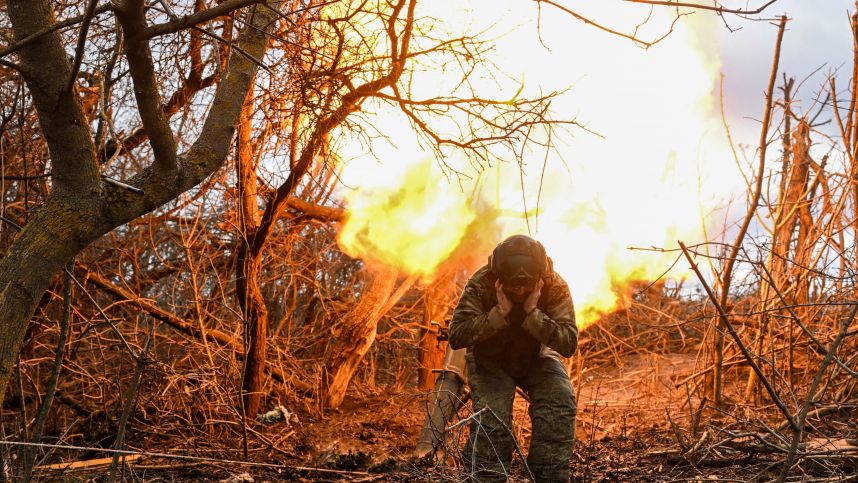 Минометный огонь накрыл грузы ВСУ под Харьковом. Лучшее видео из зоны СВО