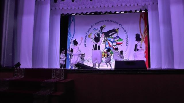 ПАровоз Ромашка