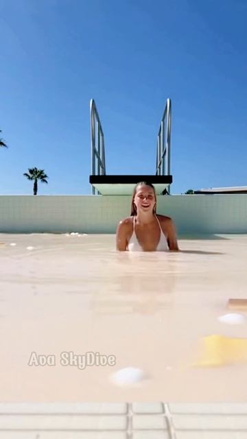 Кокосово-желейный бассейн