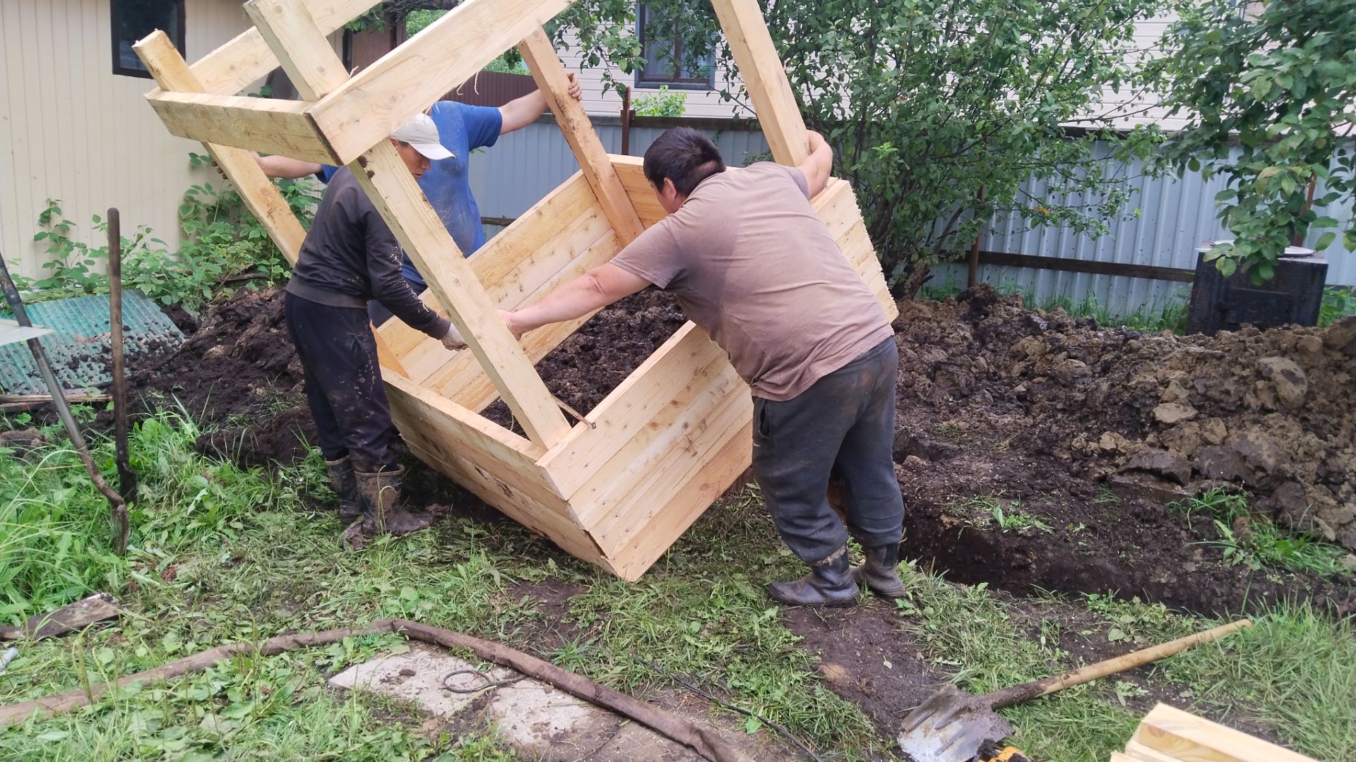 Обустройство скважины, грунт плывун,монтаж опалубки. Тверская обл. Конаковский р-н.