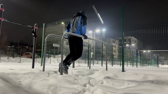 Занимайтесь спортом, друзья!