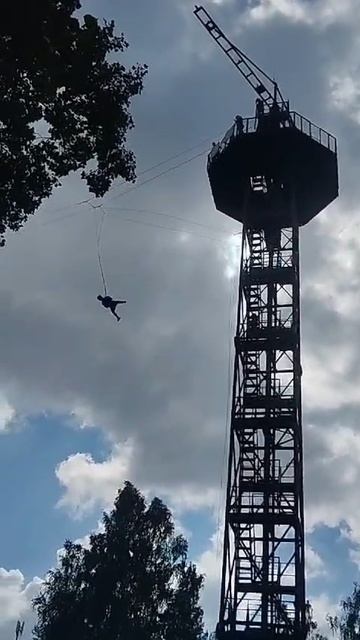 Роупджампинг в Екатеринбурге: Экстремальные развлечения Агентства Экстрима АХАА