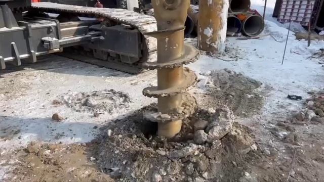 Изготовление буронабивных свай (БНС) под башенный кран №2