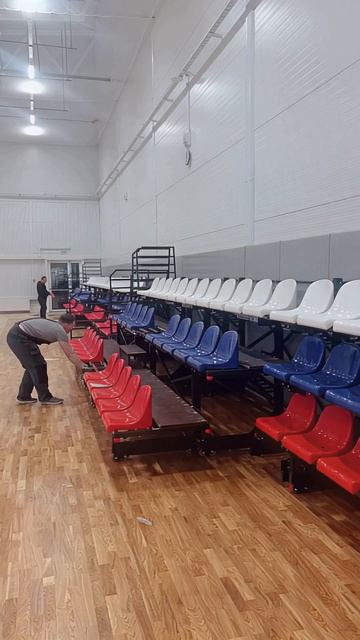 Телескопическая трибуна в ФОК «Курьяновский»