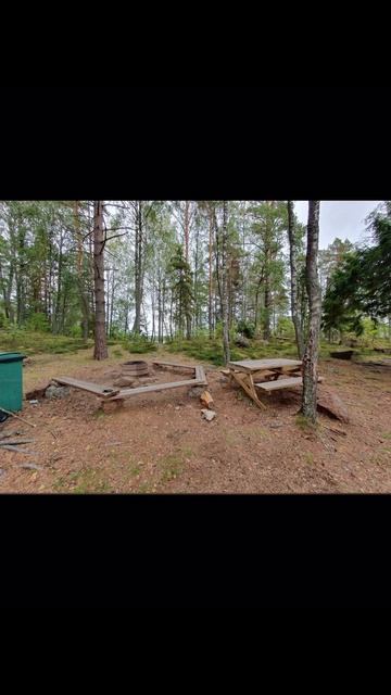 Гранитный карьер. Пютерлакс (фин.Pyterlahti, Пютерлахти) находится на юго-востоке Финляндии, в общин