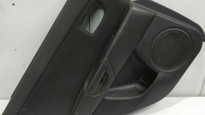 Mazda 3 bk Снятие пластиковой обшивки  задней двери, снятие ручки стеклоподъёмника