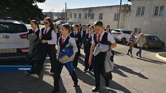 Школьникам показали работу Единой дежурно-диспетчерской службы