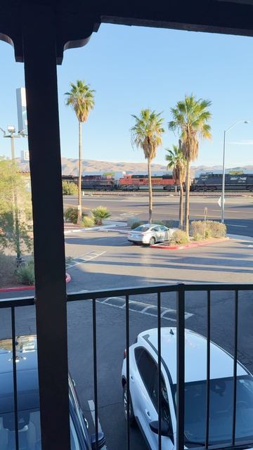 САМЫЙ ТИХИЙ ОТЕЛЬ В США / Best Western Desert Villa Inn, Barstow, CA