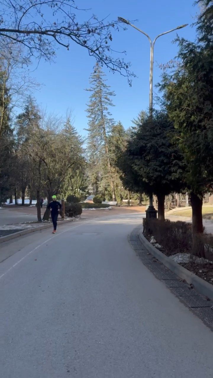 В корзинке здоровье, в сердце весна - прогулка по Кисловодскому парку