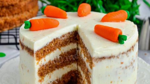 Торт сырой морковный.