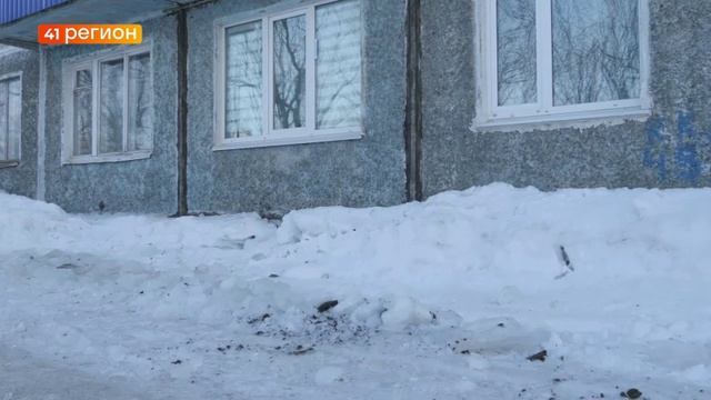 ПЕТРОПАВЛОВСК ПО-ПРЕЖНЕМУ ОСТАЁТСЯ В СНЕЖНОМ ПЛЕНУ • НОВОСТИ КАМЧАТКИ