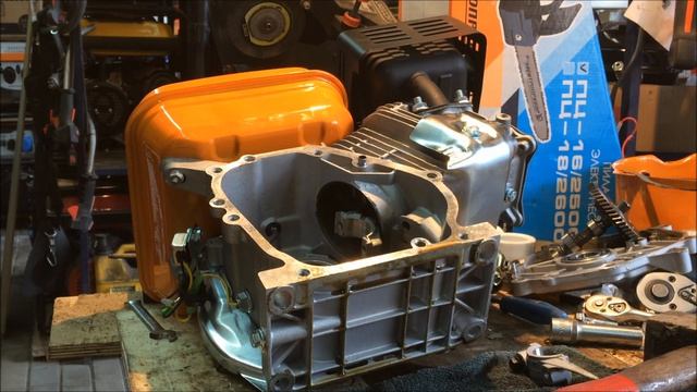 Замена нужного колен-вала на мотоблоке!Не самое сложное решение.