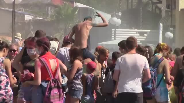 Фестиваль красок Холи краски Сочи колорфест