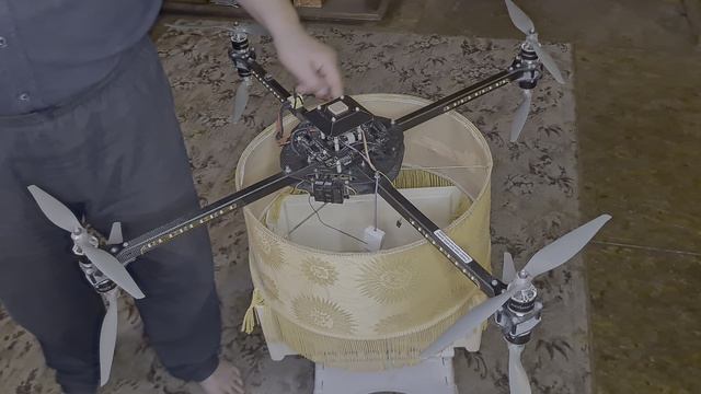 Квадрокоптер. 3. Большой дрон в разрезе.