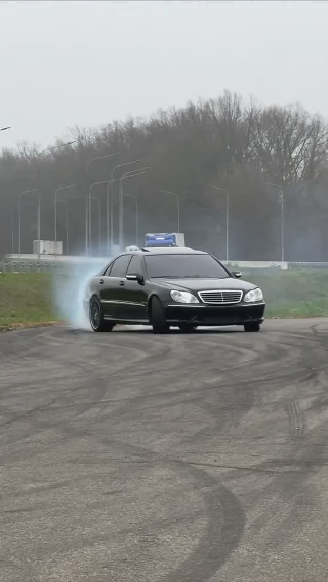 Mercedes AMG V8 Compressor