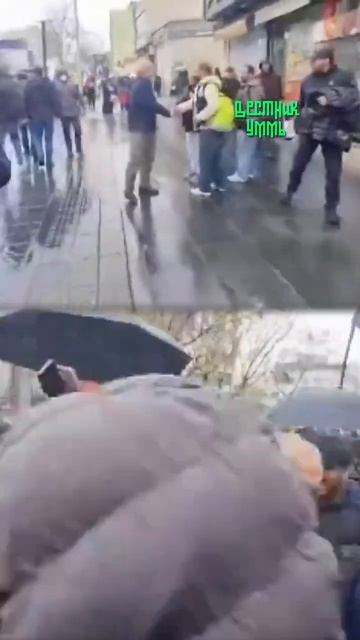 Президент Ирана вышел к народу