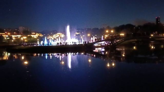 Музыка, вечер в Москве, прочтите описание к этому видео