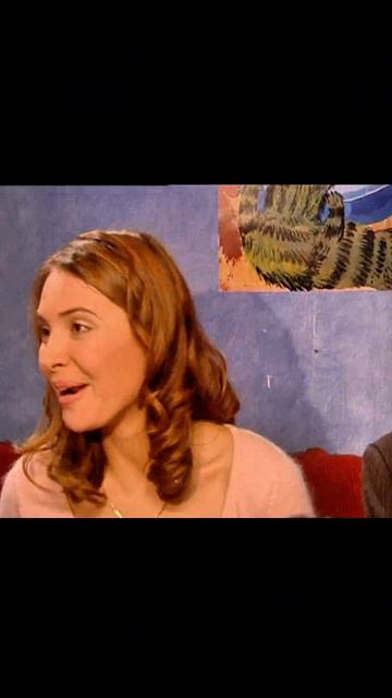 ПОДАРИЛ ТЕЛЕФОН