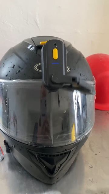 1896. Шлем для мотоциклистов с автоматическим дворником